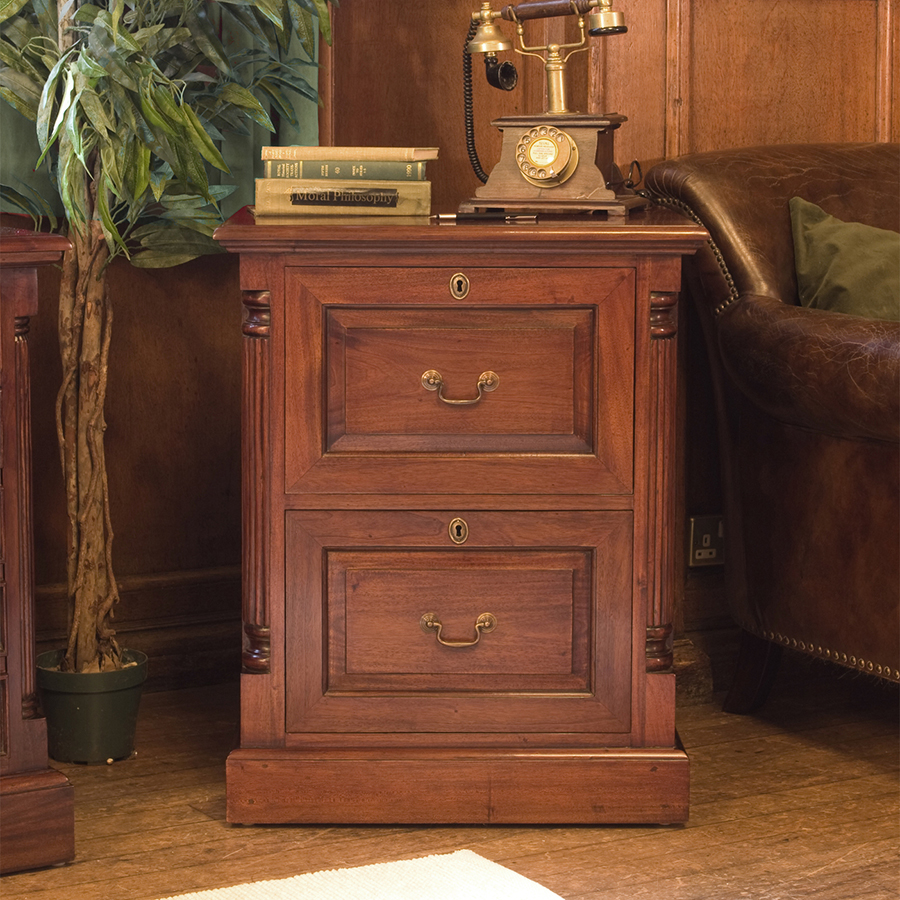 Oak Desks | Free Delivery & Returns | Oak World