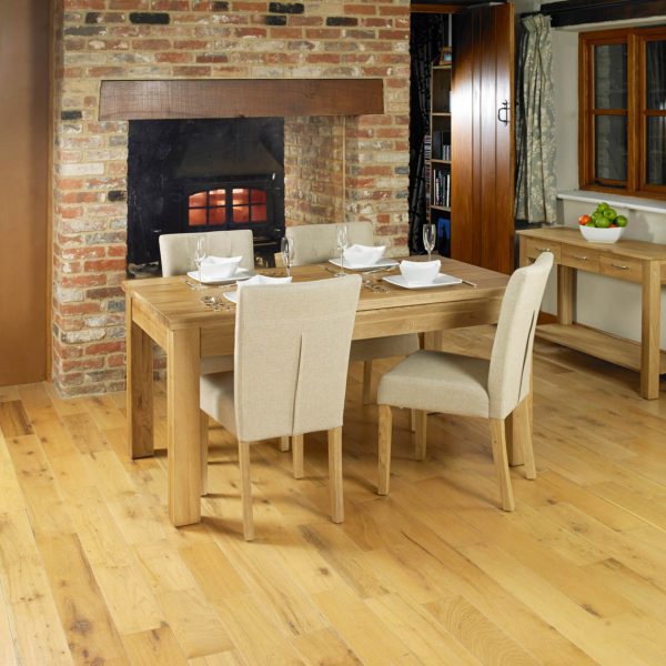 Extending Oak Dining Tables | Free Delivery & Returns | Oak World
