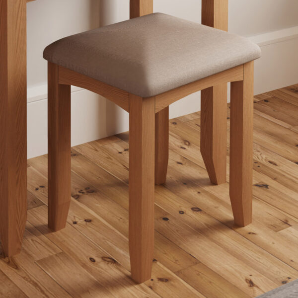 Oak Dressing Tables | Free Delivery & Returns | Oak World