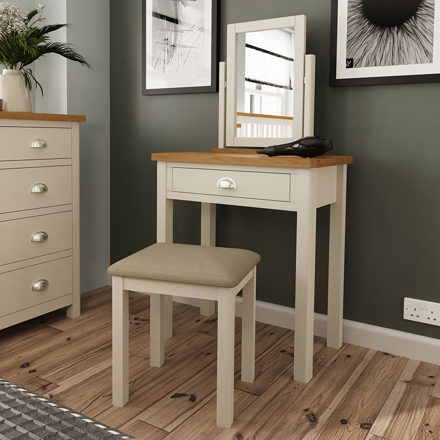 Oak Dressing Tables | Free Delivery & Returns | Oak World