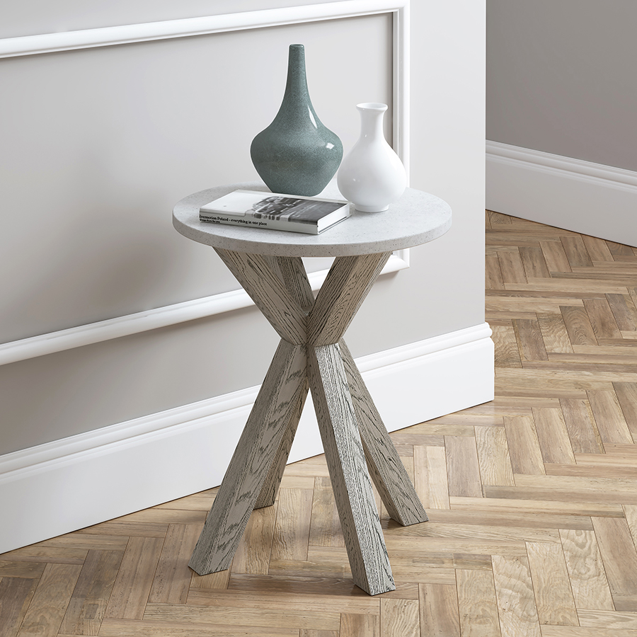 Oak Lamp Tables | Free Delivery & Returns | Oak World