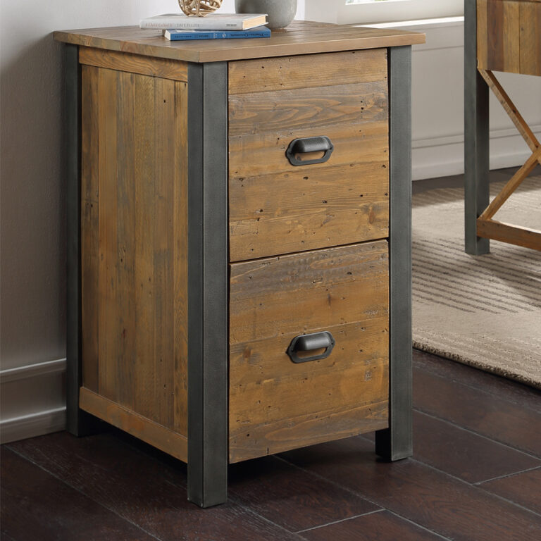 Oak Desks | Free Delivery & Returns | Oak World