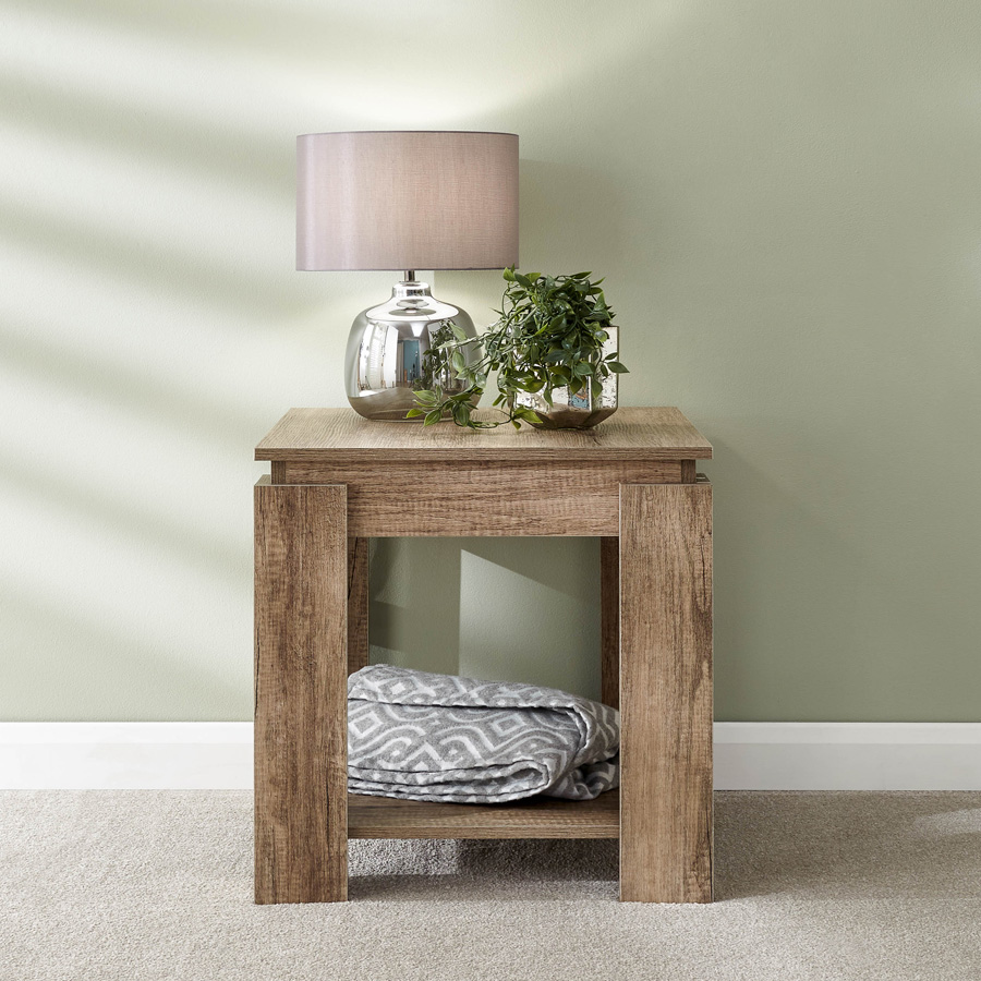 Oak Lamp Tables | Free Delivery & Returns | Oak World