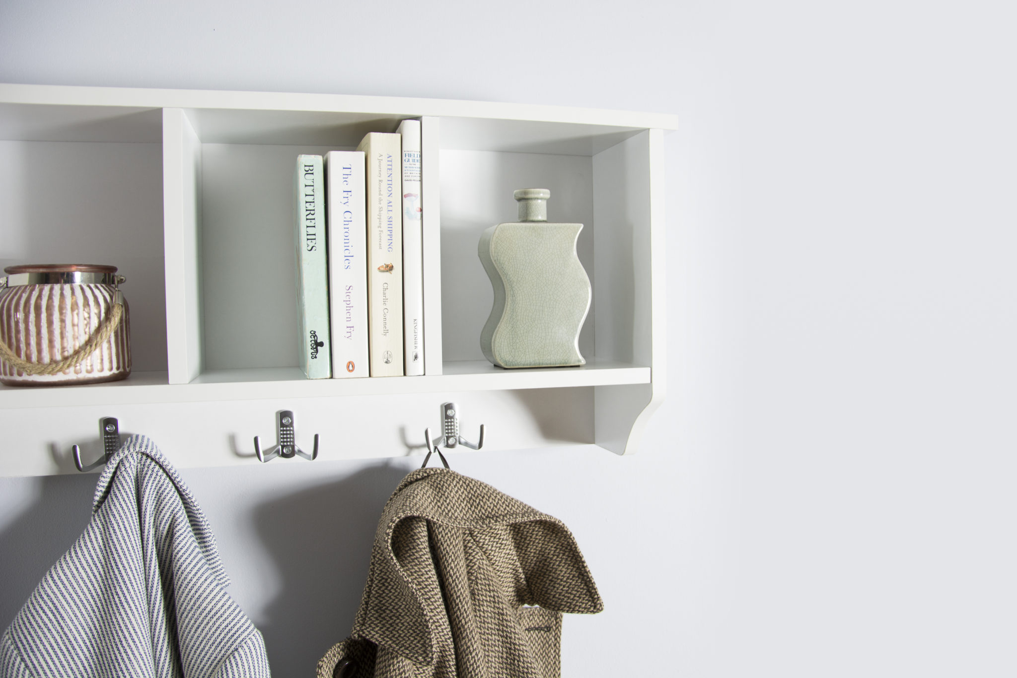 Wall Rack | White | Self Assembly | Oak World