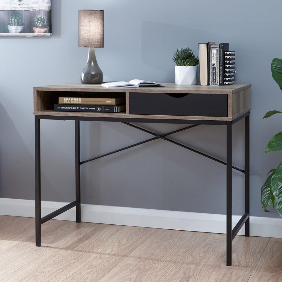 Oak Desks | Free Delivery & Returns | Oak World