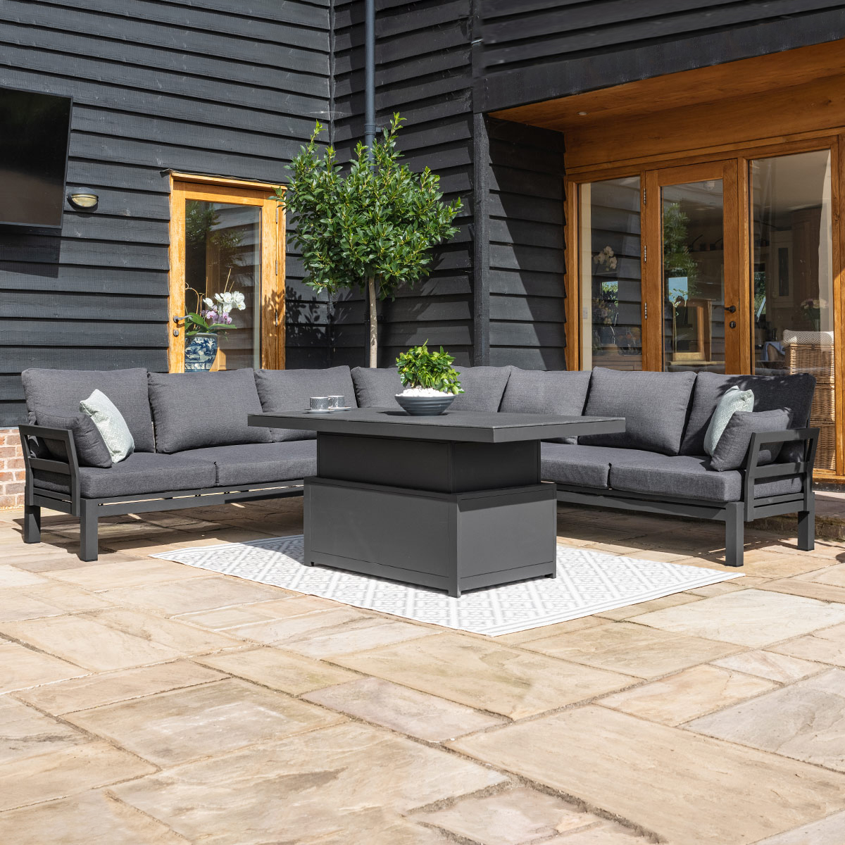 Maze Oslo Outdoor Archives | Oak World