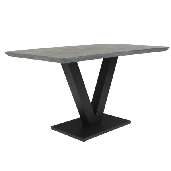 Oak Dining Tables | Free Delivery & Returns | Oak World
