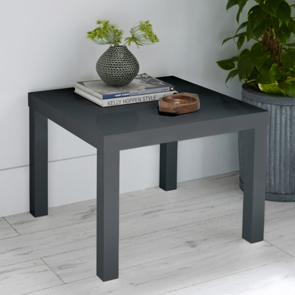 Oak Lamp Tables | Free Delivery & Returns | Oak World