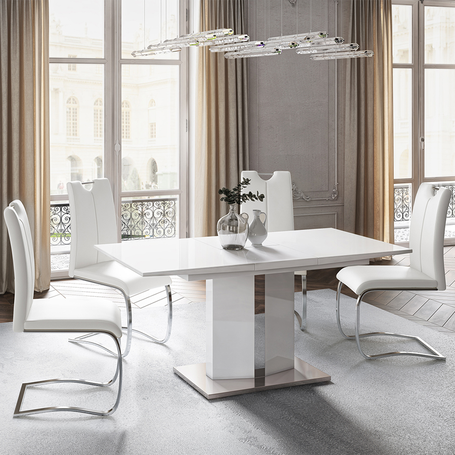 Oak Dining Tables | Free Delivery & Returns | Oak World