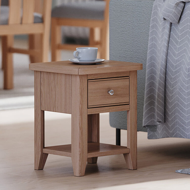 Oak Lamp Tables | Free Delivery & Returns | Oak World
